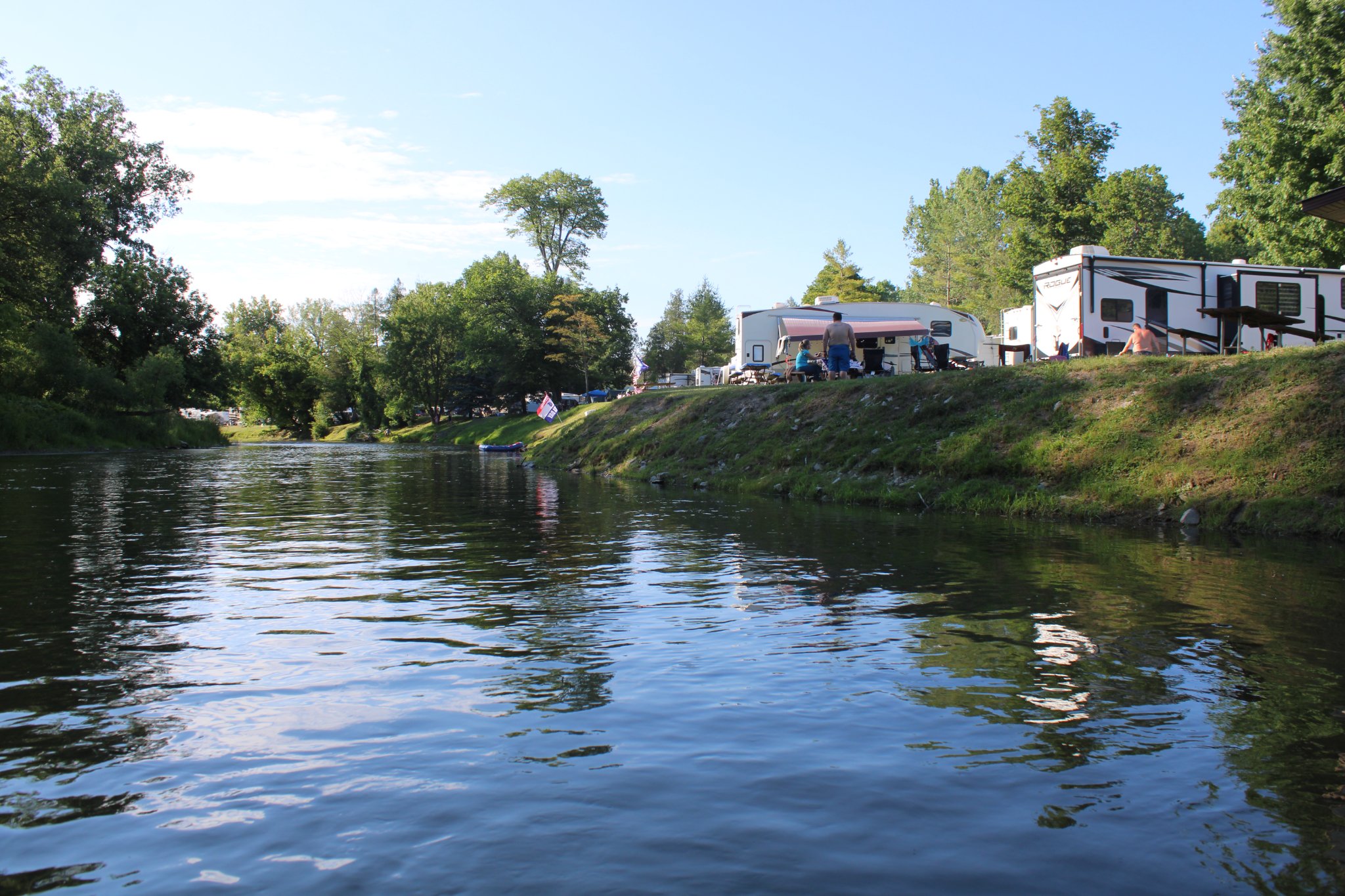 Camping - River View Campground & Canoe Livery - Sterling, MI