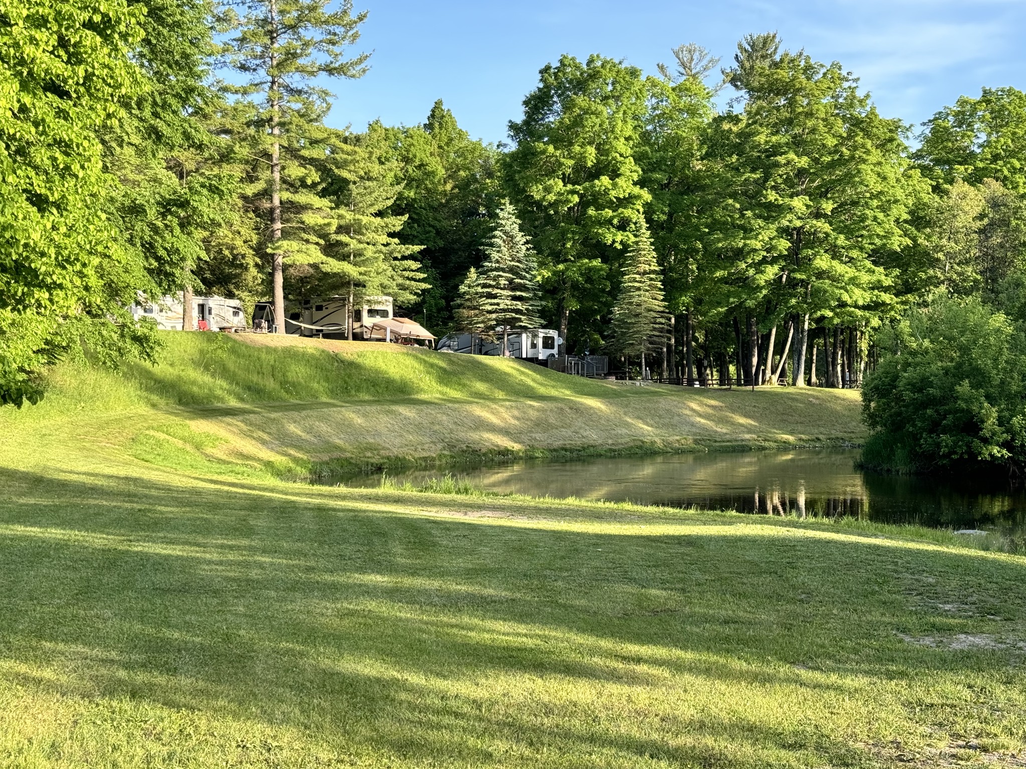 Camping - River View Campground & Canoe Livery - Sterling, MI